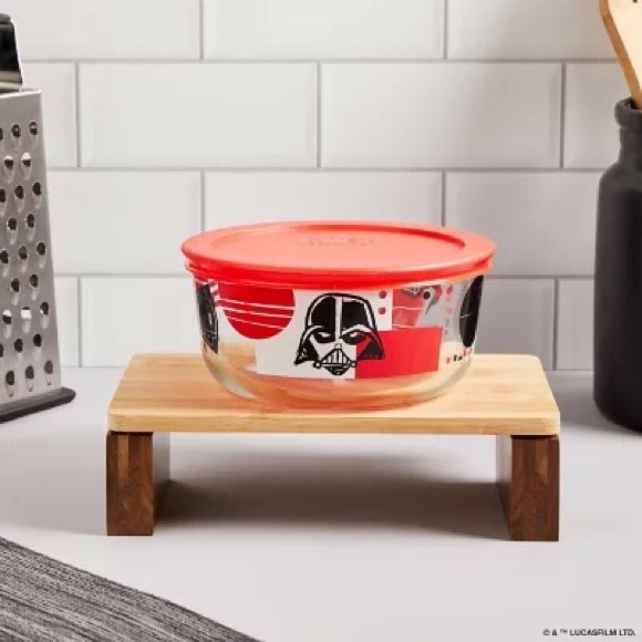 Pyrex | Kitchen | Star Wars Pyrex Piece Glass Food Storage Set | Poshmark